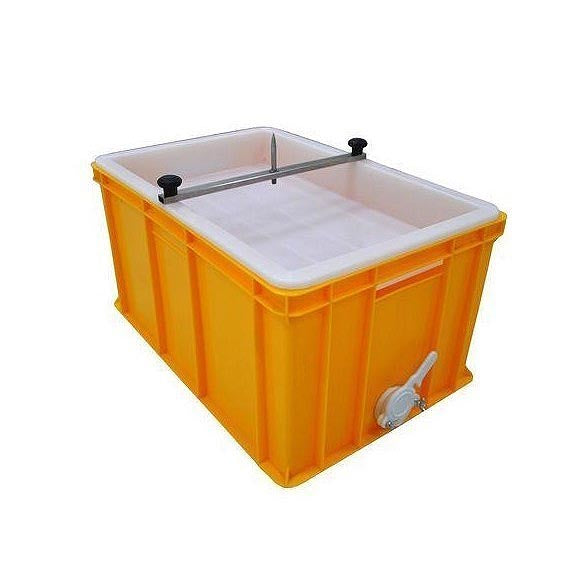 Lyson | Uncapping Tray | W3340F | Dancing Bee Equipment
